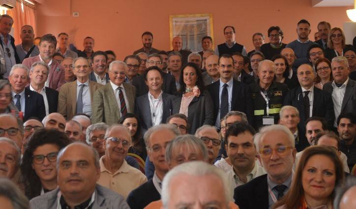 ONORATO di essere stato il Vostro PRESIDENTE | Articoli | Ingenio ONORATO di essere stato il Vostro PRESIDENTE | Articoli | Ingenio